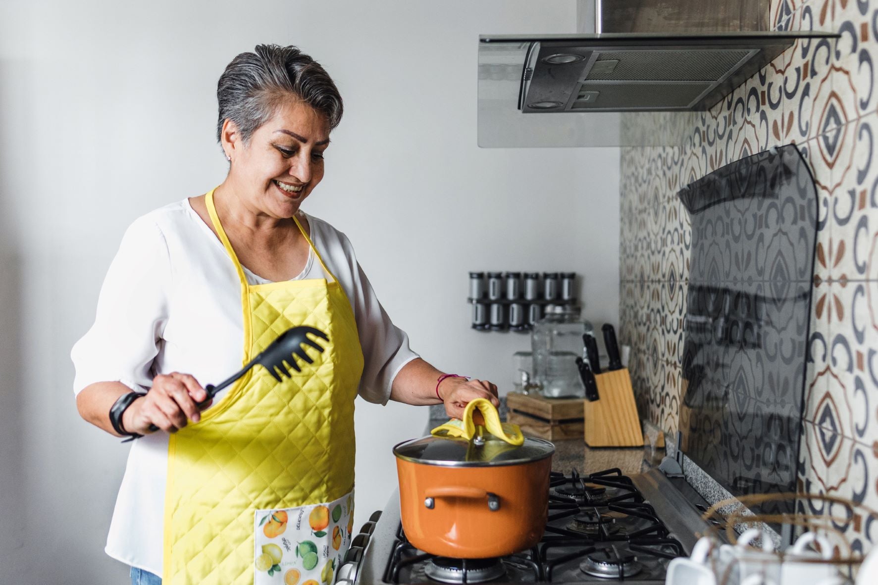 Smart Snacking On A Weight Loss Journey | Herbal Magic Blog